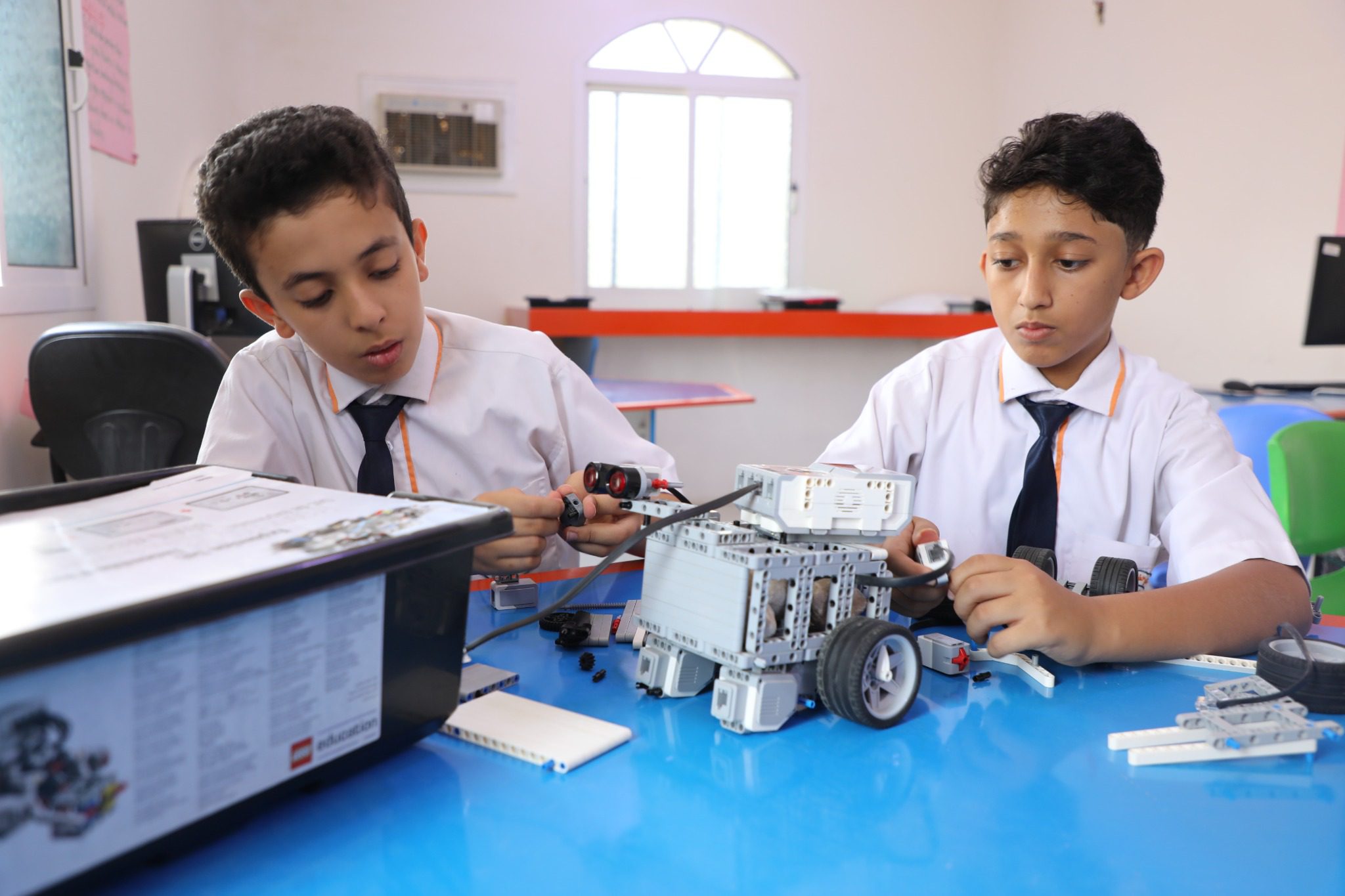 Robots… Students’ Partners in the Journey – Wadi Hadhramout ...